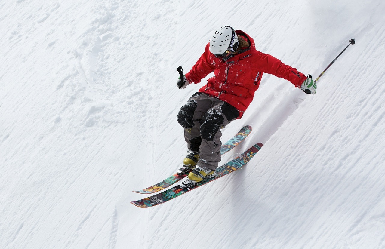 Common Skiing Injuries - Burrard Physiotherapy - Vancouver